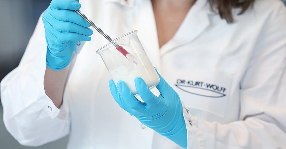 Network meta-analysis of the effects of desensitising toothpastes on ...